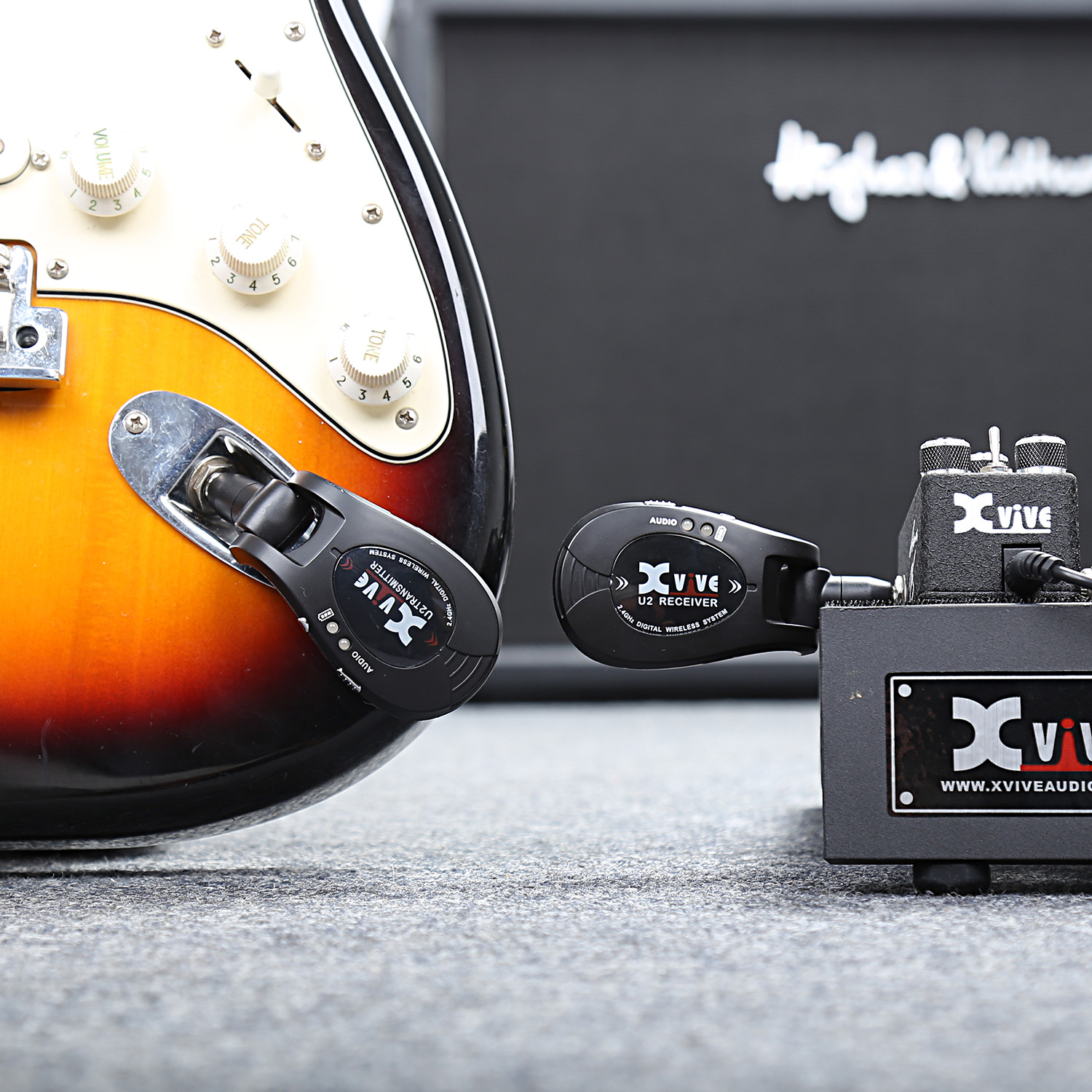 U2 Wireless Guitar System – Xvive